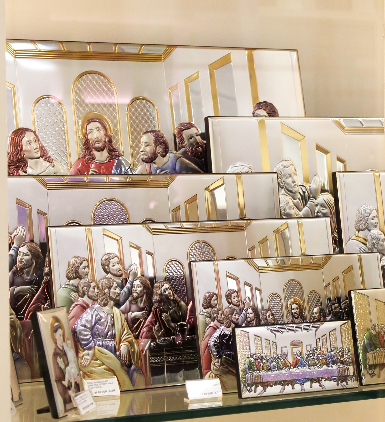 KNJIŽARA SV. DOMINIK - Split